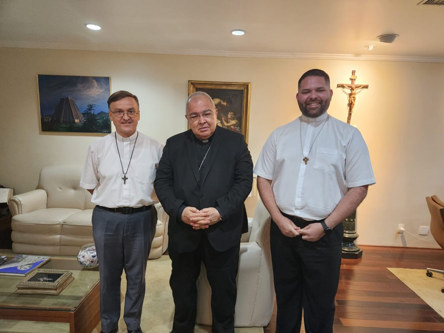 Postulator General of the Sacred Hearts visits Cardinal in Rio de Janeiro